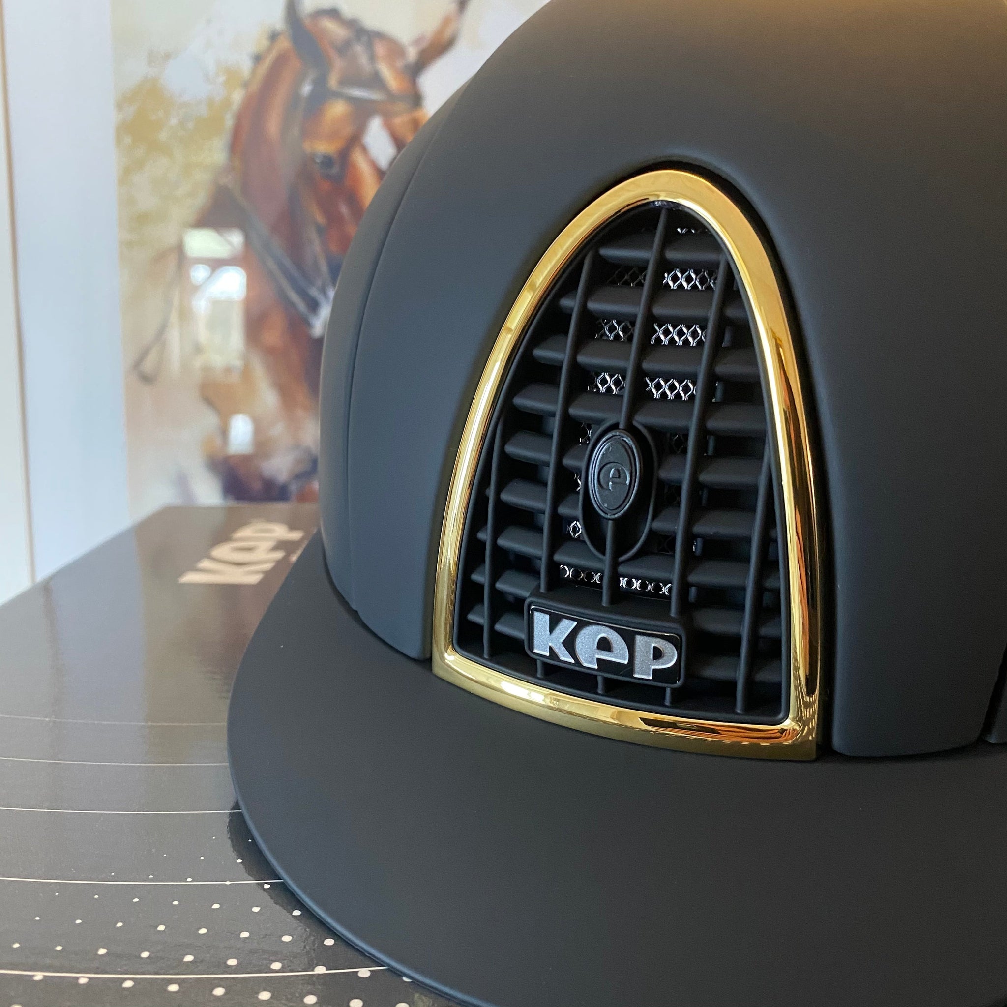 Kep Italia Reithelm Cromo Textile Gold Frame Sonderanfertigung